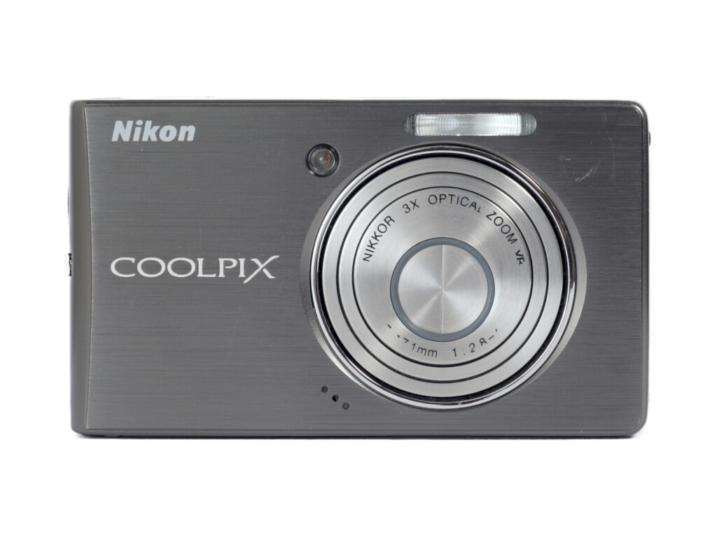 NIKON ニコン COOLPIX S500 コンパクトデジカメ - 新潟県で中古カメラ・中古レンズの高価買取なら『カメラの光美堂』